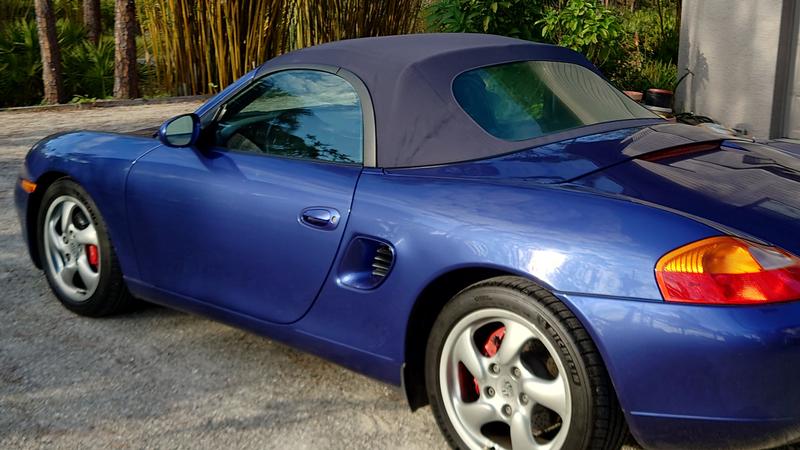 Zenith Blue Metallic | Rennbow - The Porsche Color Wiki