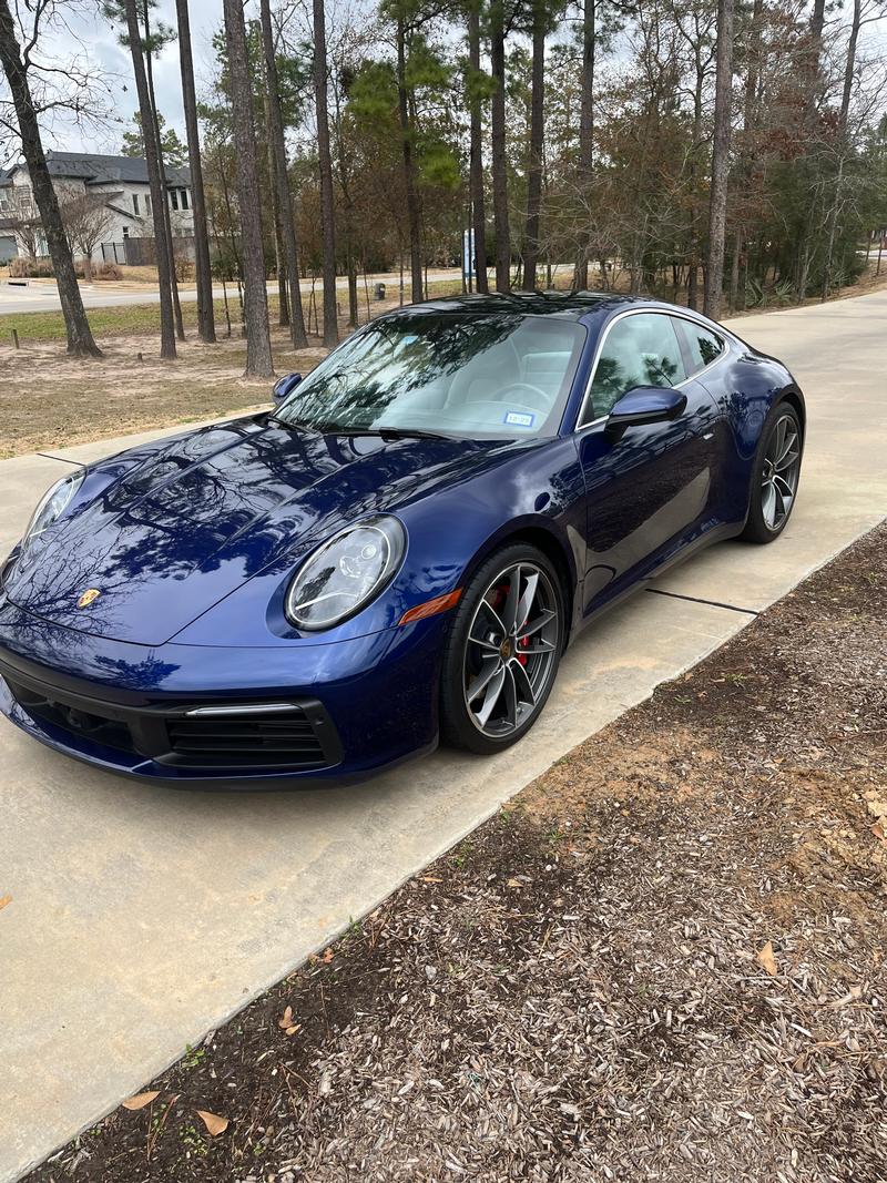 Gentian Blue Metallic | Rennbow - The Porsche Color Wiki