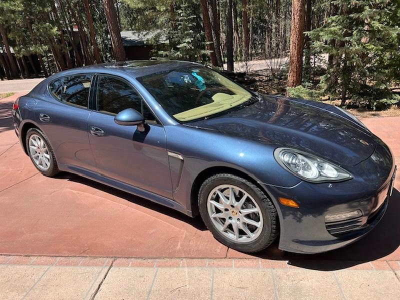 Yachting Blue Metallic | Rennbow - The Porsche Color Wiki